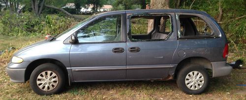Buy Used 1996 Dodge Grand Caravan Base Mini Passenger Van 4 Door 2 4l