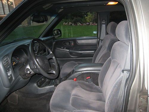 Buy Used 2001 Chevrolet Blazer Ls Sport Utility 4 Door 4 3l In Flushing